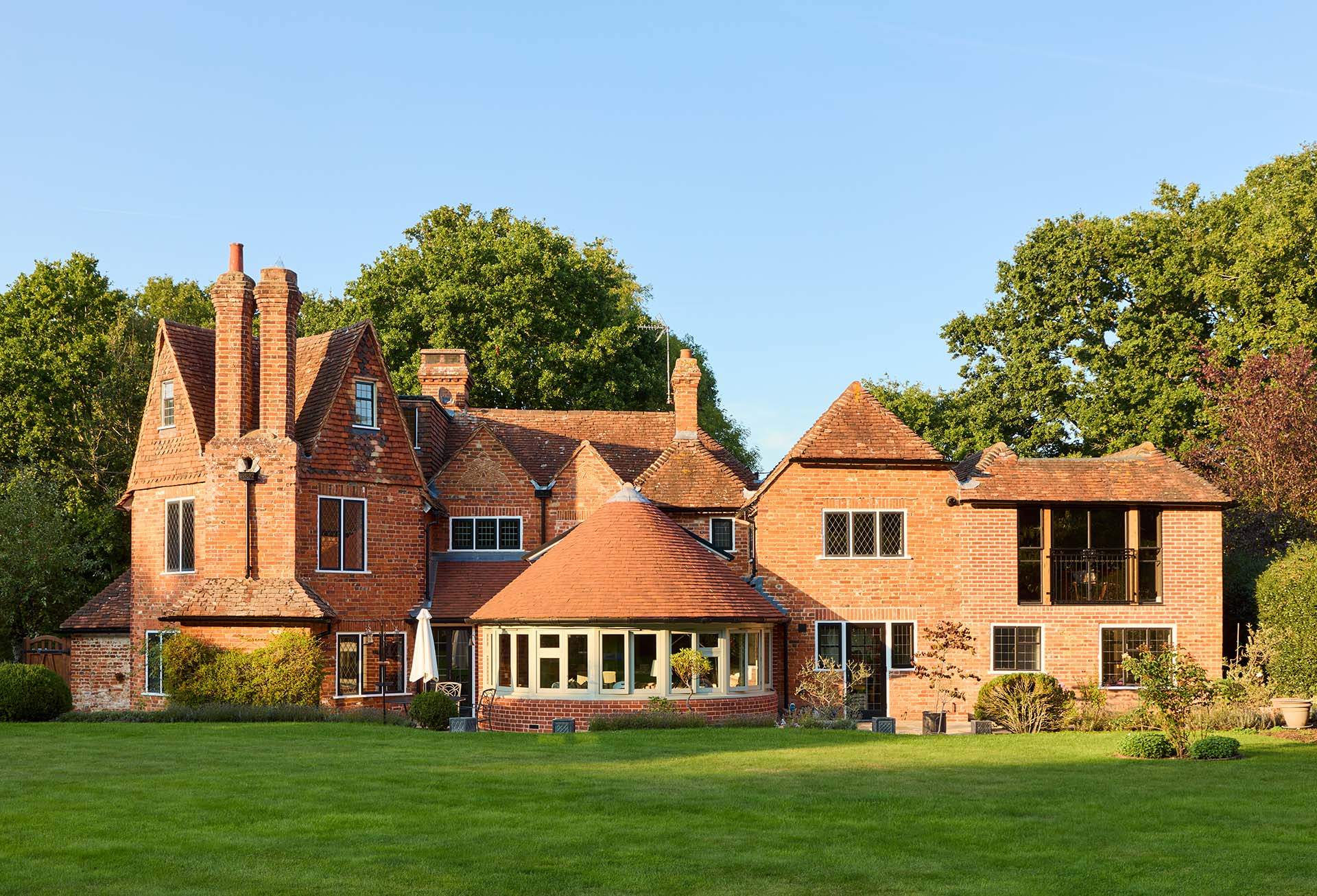 A transformation in Hartley Wintney, Hook, Hampshire - Residence ...